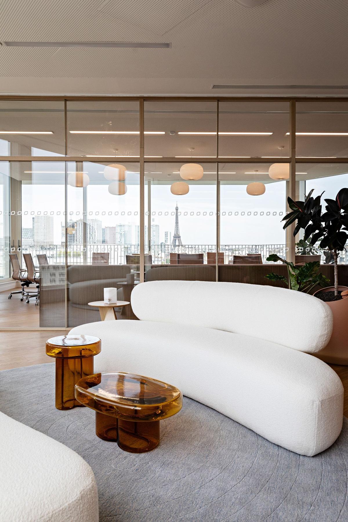 Ipsen: A headquarters at the heart of its transformation. | Factory